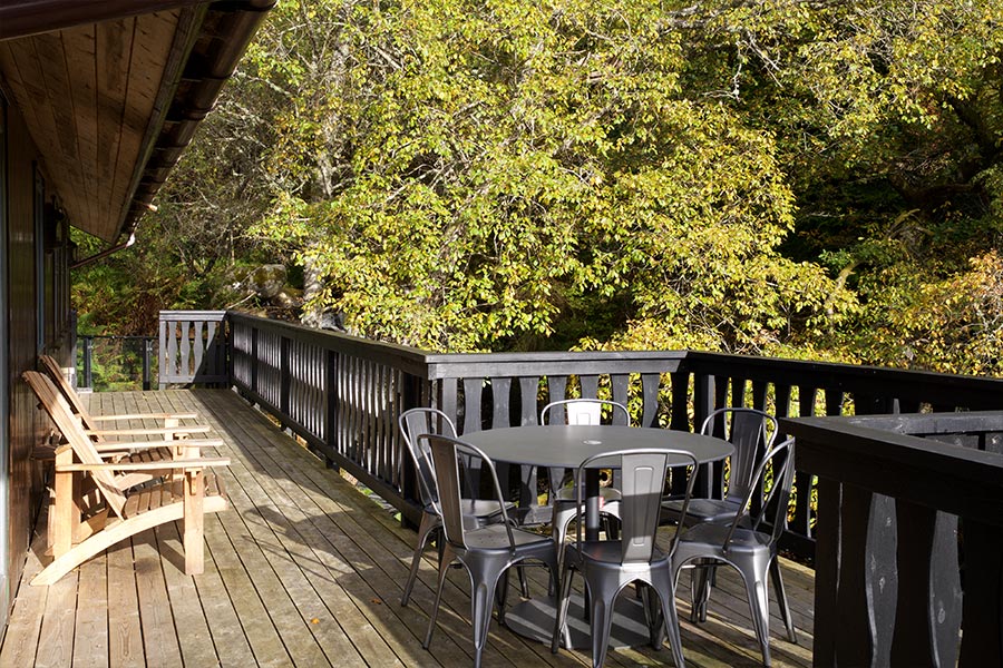 Waterfall Lodge (with Hot Tub & Sauna) :: Loch Tay Highland Lodges